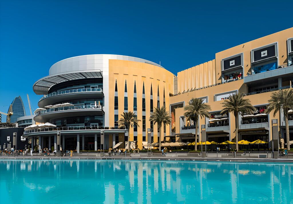 Luxury Shopping in Dubai: Arrive in a Limousine to The Dubai Mall ...